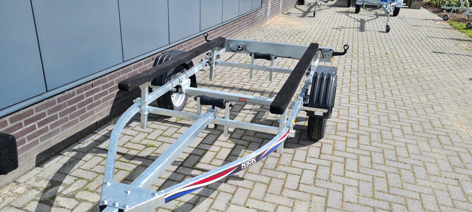 Qwest Marine Romania. KICK Trailer KT500P