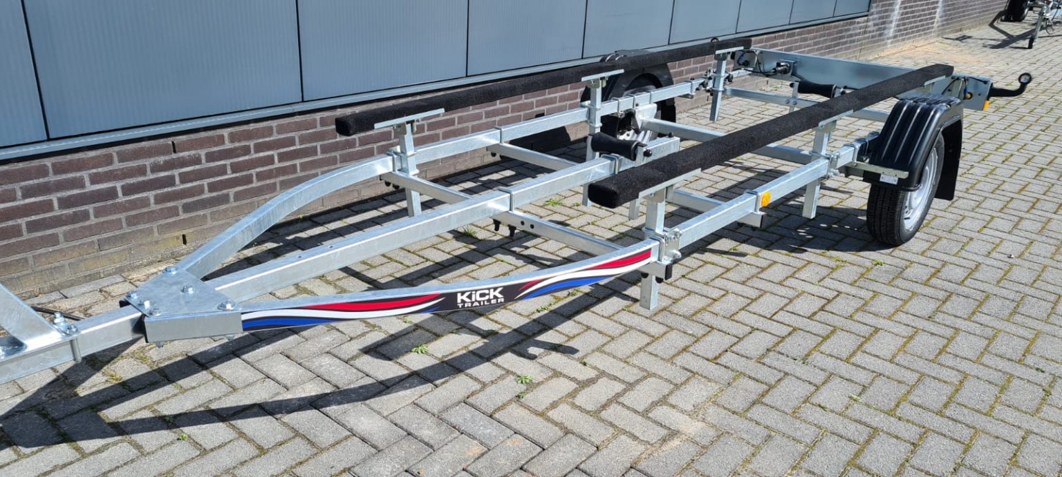 Qwest Marine Romania. KICK Trailer KT750P