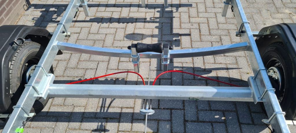 Qwest Marine Romania. KICK Trailer KT1300